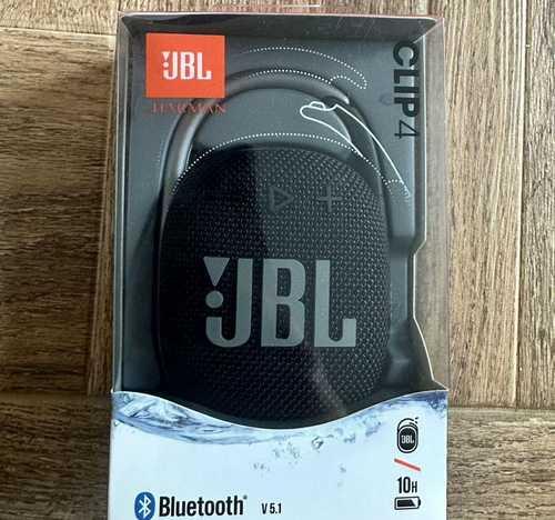 Колонка портативная JBL Clip 4, 5Вт