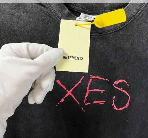 Удобная оверсайз футболка Vetements SEX для всех