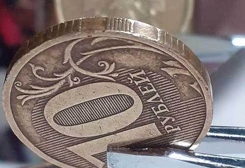 Продам редкую монету 10руб 2010г спмд брак