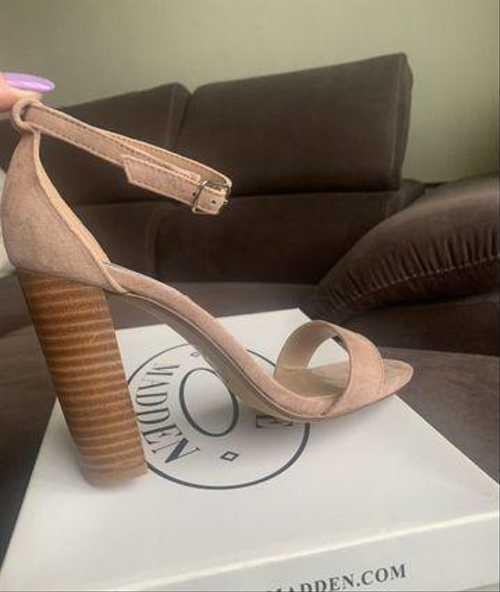 Босоножки Steve Madden 38 р