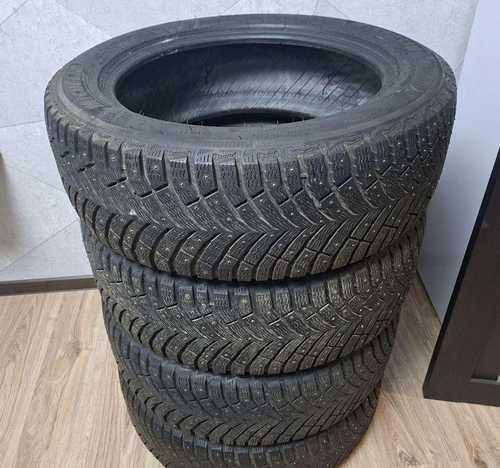 Michelin X-Ice North 4 SUV 235/55 R19