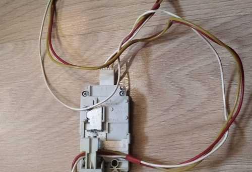 Устройство блокировки люка SG32479