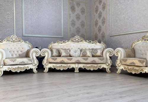 Мягкая тройка диван и кресла барокко