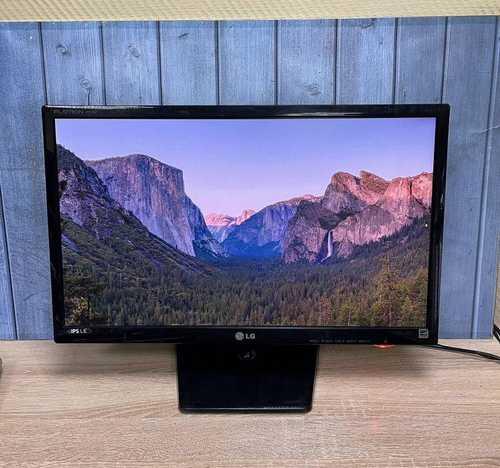 Монитор LG 23" FullHD IPS