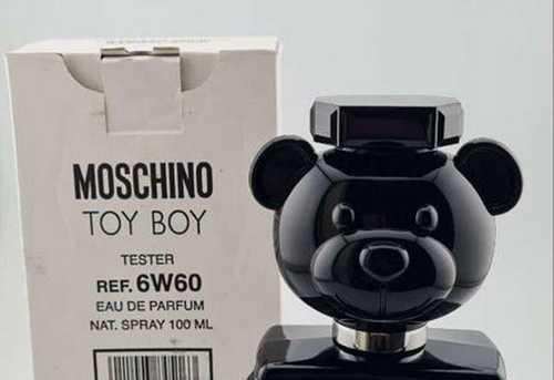 Moschino Toy boy