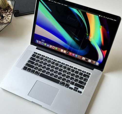 MacBook Pro 15” 2015 Core i7 16GB Radeon R9 M370X