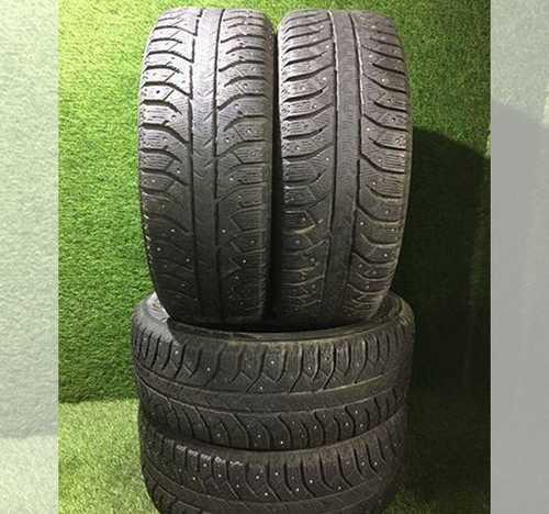 Bridgestone Ice Cruiser 7000 215/60 R16 95T