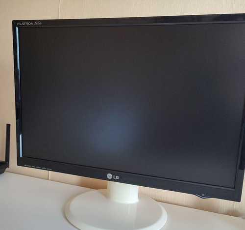 Продам монитор 22'' LG Flatron L226WTQ-WF