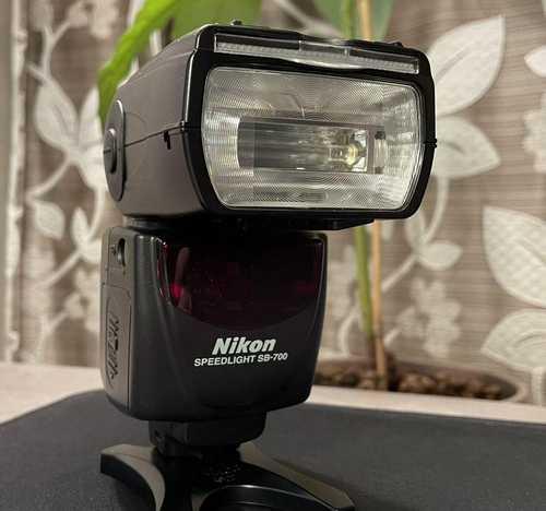 Новая Вспышка Nikon Speedlight SB-700