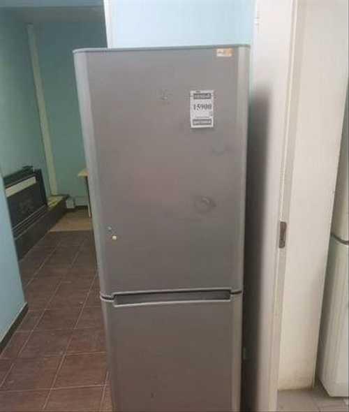 Холодильник Indesit BIA16 в серебре б/у