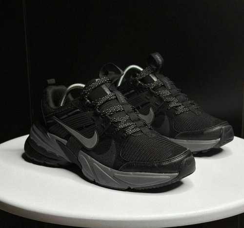 Кроссовки Nike V2K Run Runtekk dark