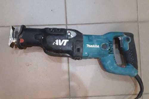 Сабельная пила Makita jr3070ct