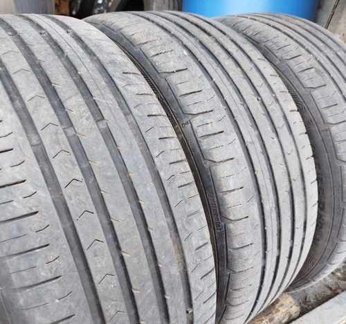 Continental ContiPremiumContact 5 215/55 R16 93V