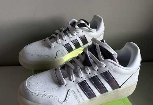 Новые кожаные кеды Adidas на 38,5 оригинал