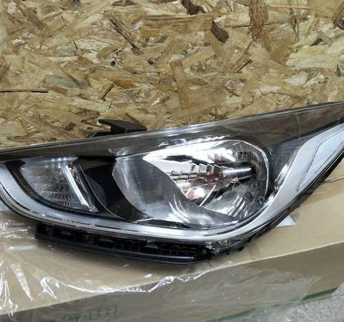 Фара Левая Hyundai Solaris 2 (17-20г)