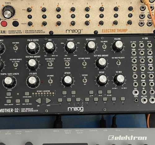 Moog mother 32