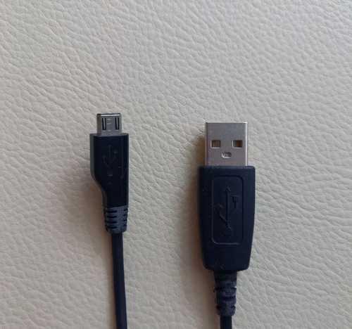 Кабель USB/microUSB, наушники