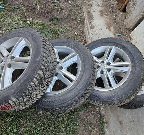 Ssangyong actyon hokian hakka 8 215/65 R17