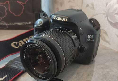 Зеркальный фотоаппарат Canon EOS 550 D