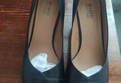 Туфли женские новые размер 42 фирма Belwest