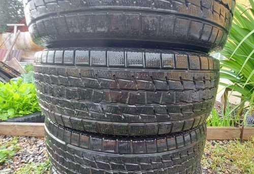 Goodyear 4x4 UG Ice Navi 215/70 R16 100Q