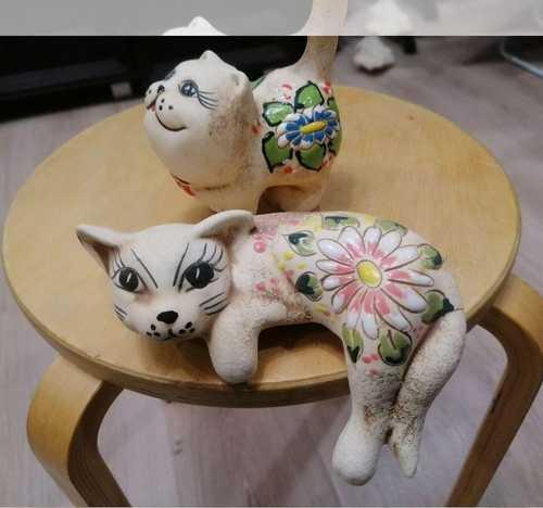 Статуэтки кошки. Керамика