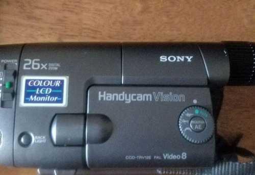 Раритетная видеокамера Sony CCD-TRV12E + сумка