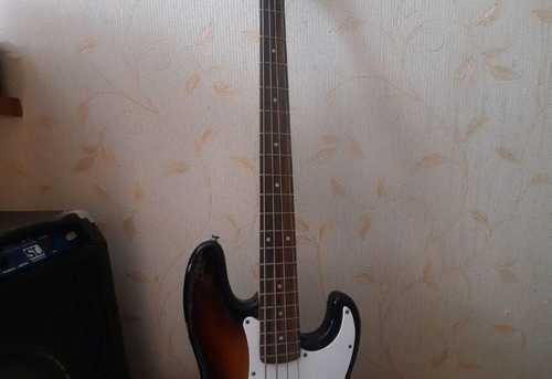 Бас гитара fender sguier
