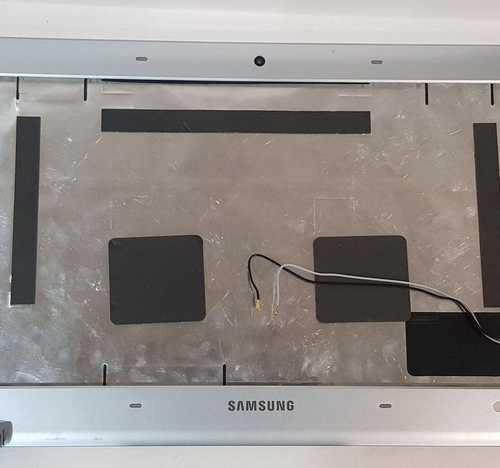 Крышка матрицы Samsung NP-RV520