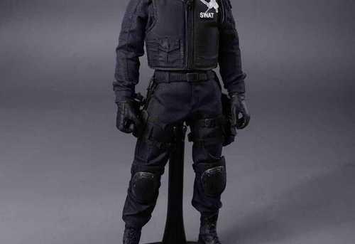 Hot toys The Dark Knight Lt. Jim Gordon