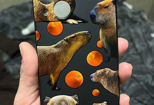 Чехол на iPhone 13 с капибарами