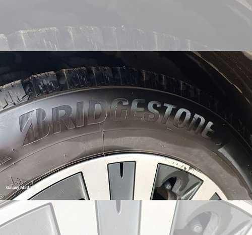 Bridgestone Ice Cruiser 7000S 205/65 R15 94T