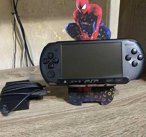 Sony PSP e 1008 прошитая 16 гб