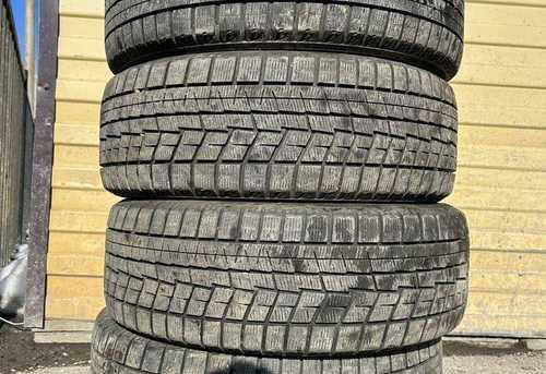 Yokohama Ice Guard IG60 215/55 R17