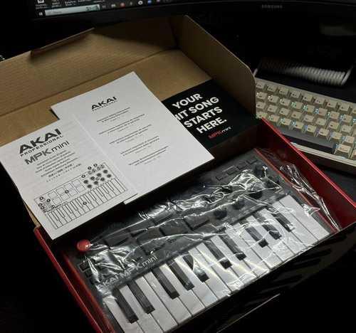 Midi клавиатура akai mpk mini mk3