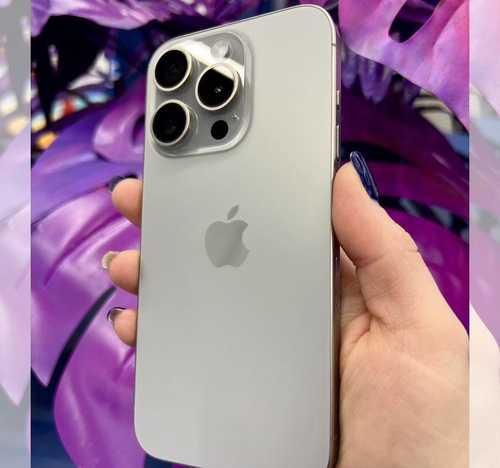 iPhone 15 Pro, 256 ГБ