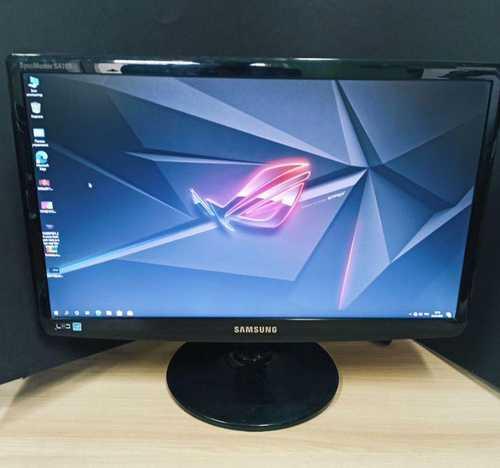 Монитор Samsung 22" Full HD