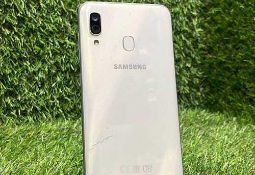 Samsung Galaxy A30, 3/32 ГБ