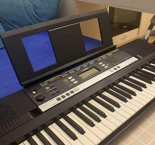 Синтезатор Yamaha PSR-E243