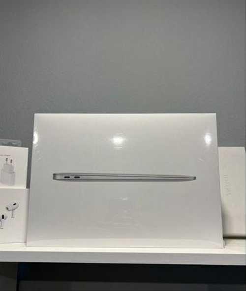 Macbook air m1 8/256gb Ростест silver