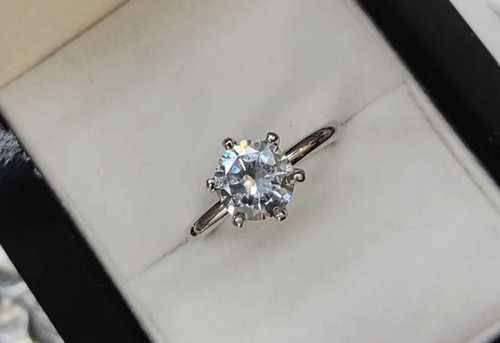 Новое золотое кольцо с бриллиантом 1,5 ct