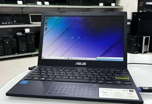 Ноутбук Asus / Ram 4Gb/ SSD 64Gb (eMMC)