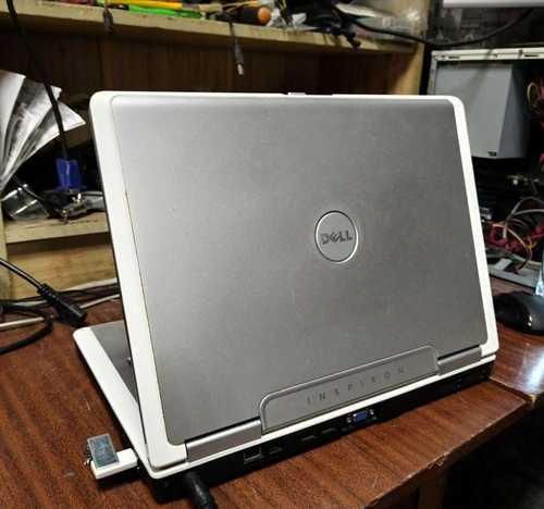 Ноутбук "15.4 Dell Inspiron 1501 2c/2gb/250hdd