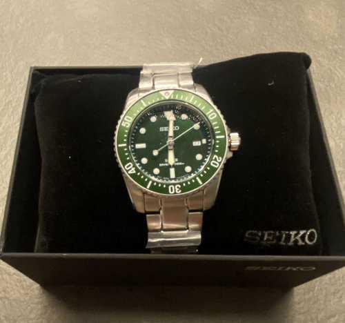 Часы Seiko Prospex Solar Hulk