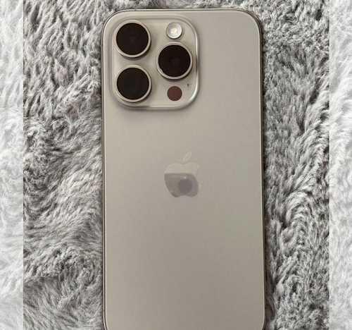 iPhone 15 Pro, 256 ГБ