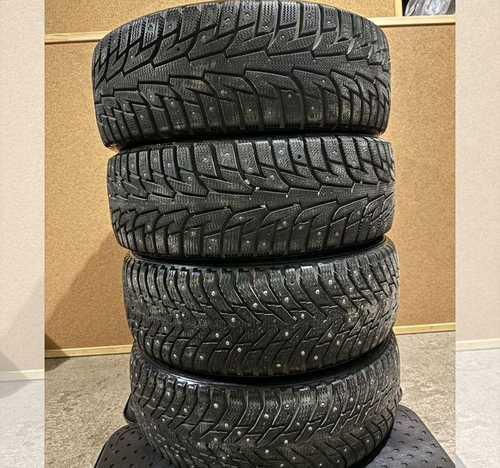 Hankook Winter I'Pike LV RW15 215/60 R17