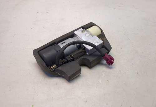 Электропривод крышки багажника Mercedes ML W164 20
