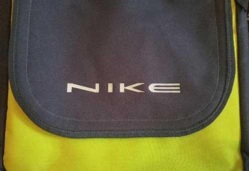 Сумка Nike через плечо на молнии фирменная новая