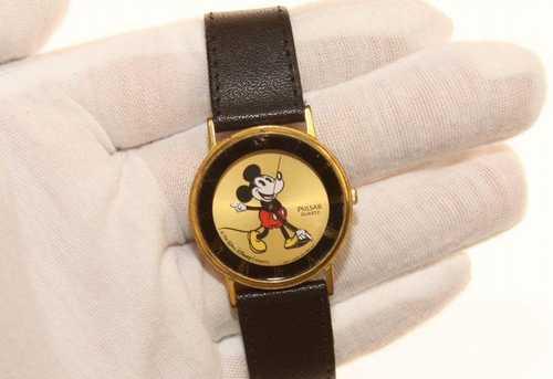 Seiko-Pulsar "V501-6G30" Mickey Mouse Мужские Часы