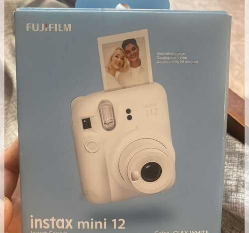 Фотоаппарат моментальной печати instax 12 mini